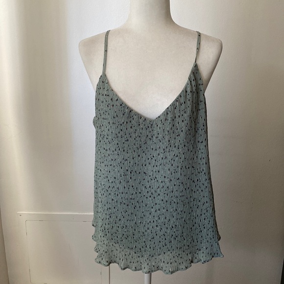 Wishlist | Tops | Sage Green Floral Tank Top | Poshmark